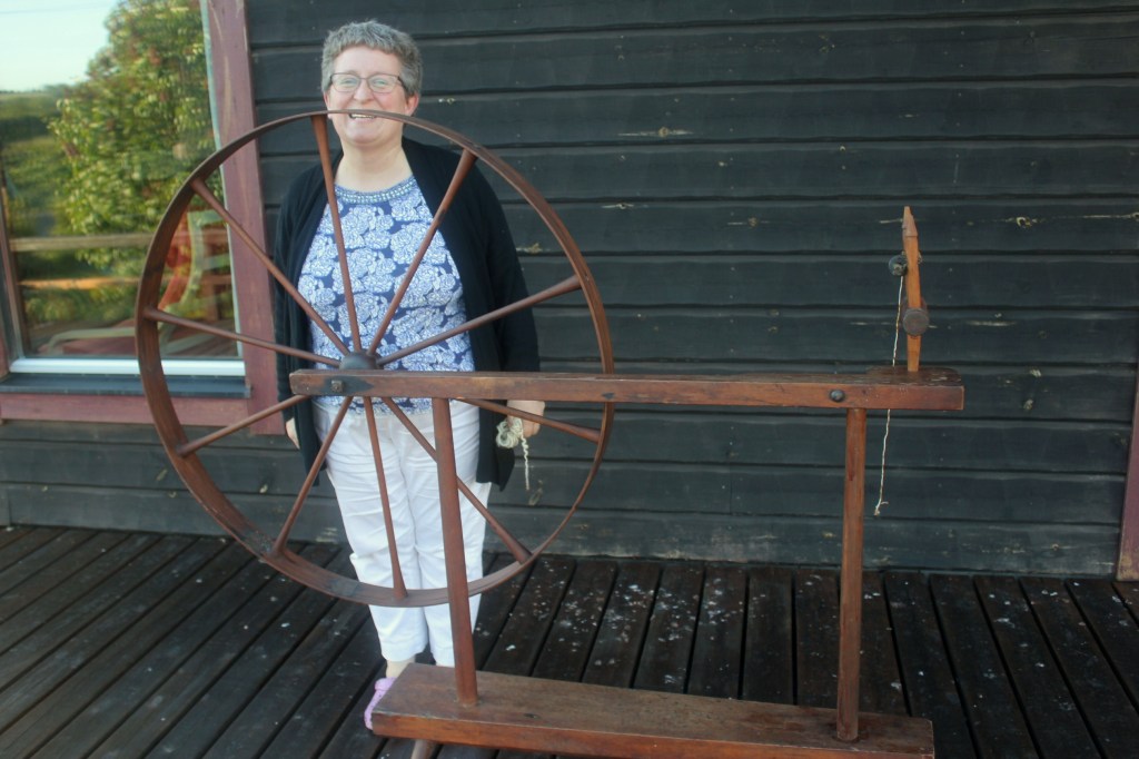 Wheels, Wheels and More Wheels. – The Irish Guild of Weavers, Spinners ...